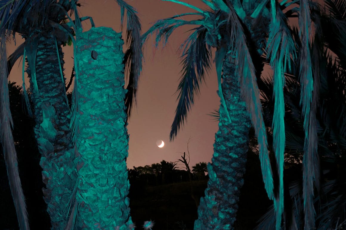 Les couleurs et paysages extra-terrestres d'Al Mefer