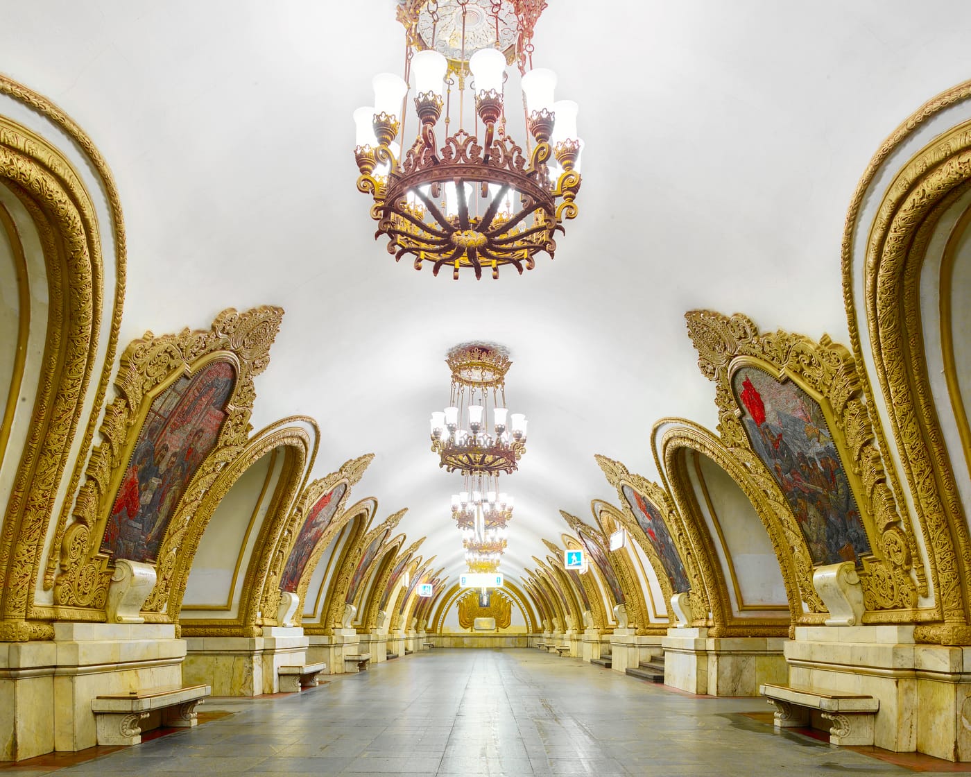 Le somptueux métro de Moscou dans l'œil du photographe canadien, David ...